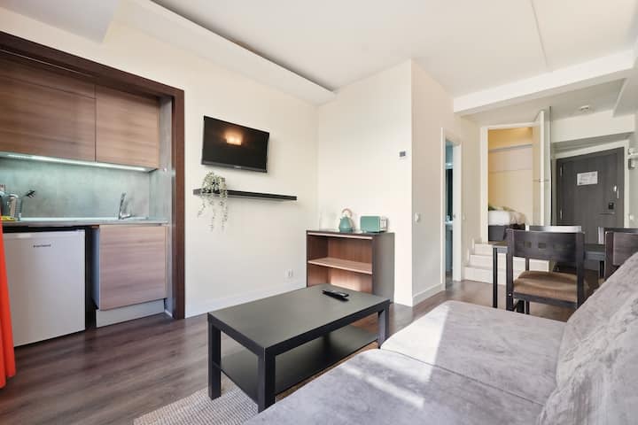 Confort Y Funcionalidad Junto Al Retiro - Madrid