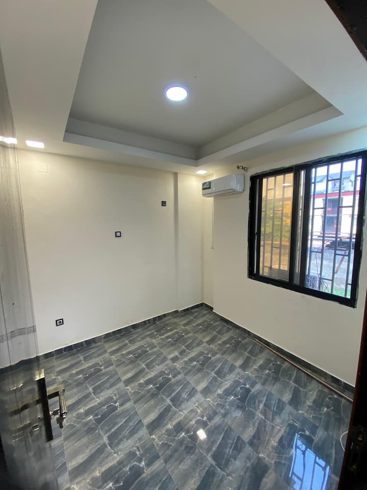 Building For Sale Kinshasa, Lingwala - Kinshasa