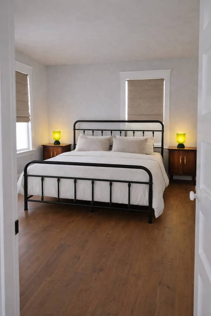 Uptown Kingston Studio - Kingston, NY