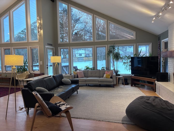 Spacious Home Near Iu | Grad & Football Wkends - 블루밍턴