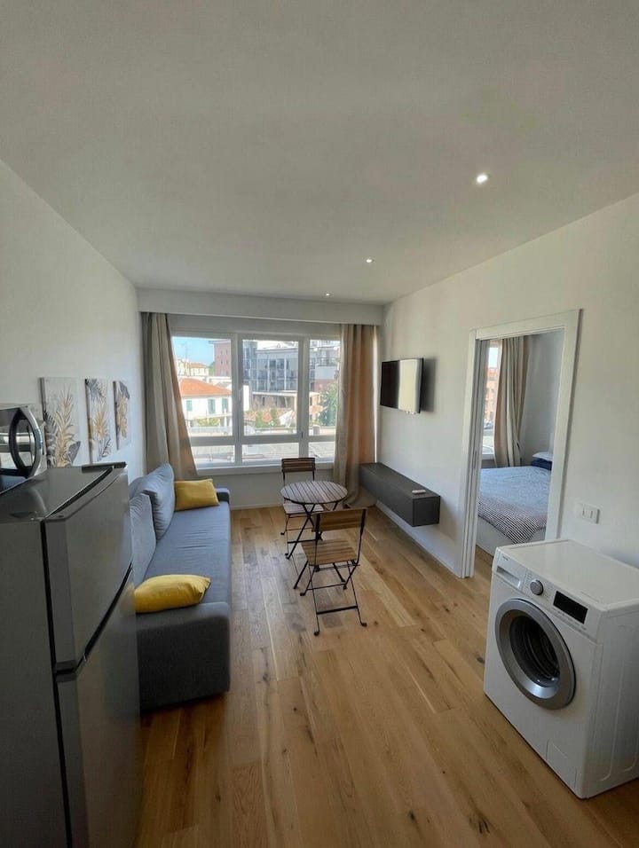 Suite Doppia A Milano: Due Bilocali Collegati - Monza