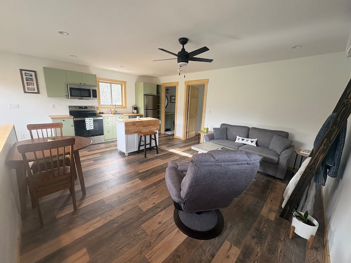 The Garden Loft *17 Miles From Glaciernp* - Columbia Falls, MT