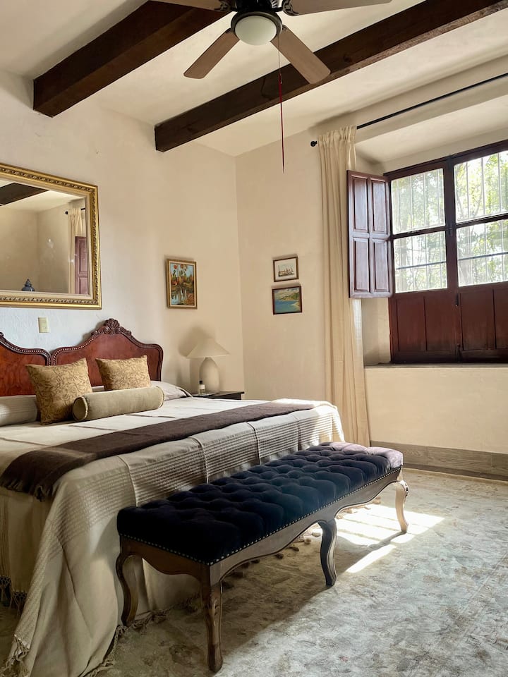 Colonial Suite In Aldama Street, Next To Rosewood - San Miguel de Allende