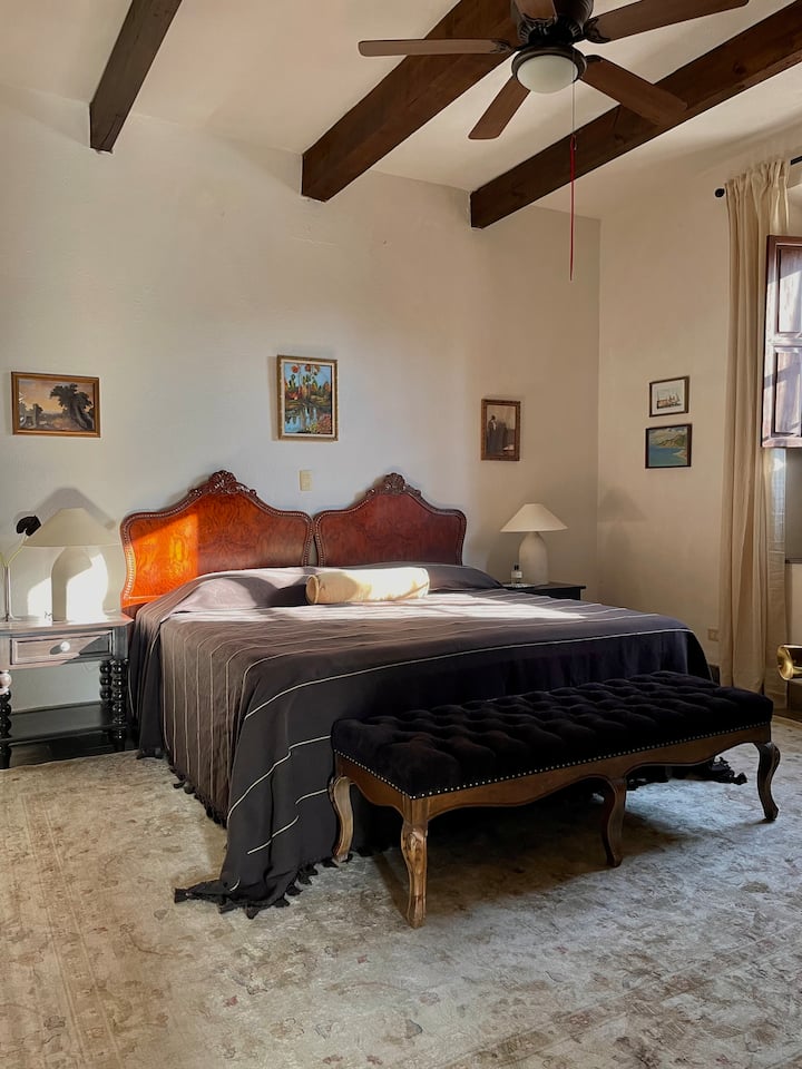 Colonial Suite In Aldama Street, Next To Rosewood - Mexico