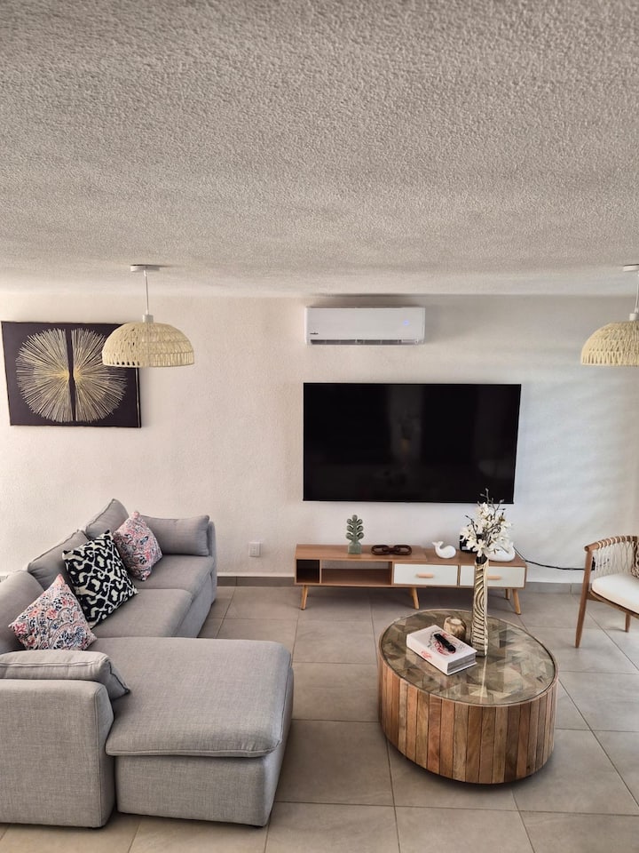 Casa Moderna Con Acceso A Alberca Tipo Resort - Acapulco