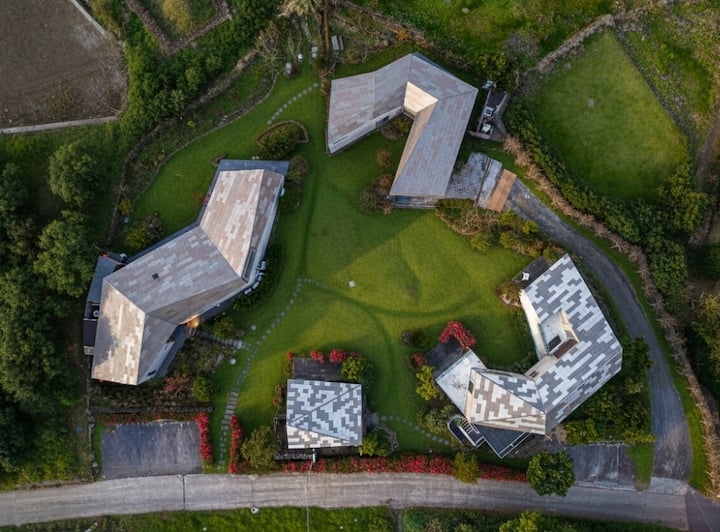 [제주건축대상]하이엔드독채, 애월힐스 압도적 힐링뷰,  프라이빗스파, 최상건축미_빌리지전체 - Jeju-si