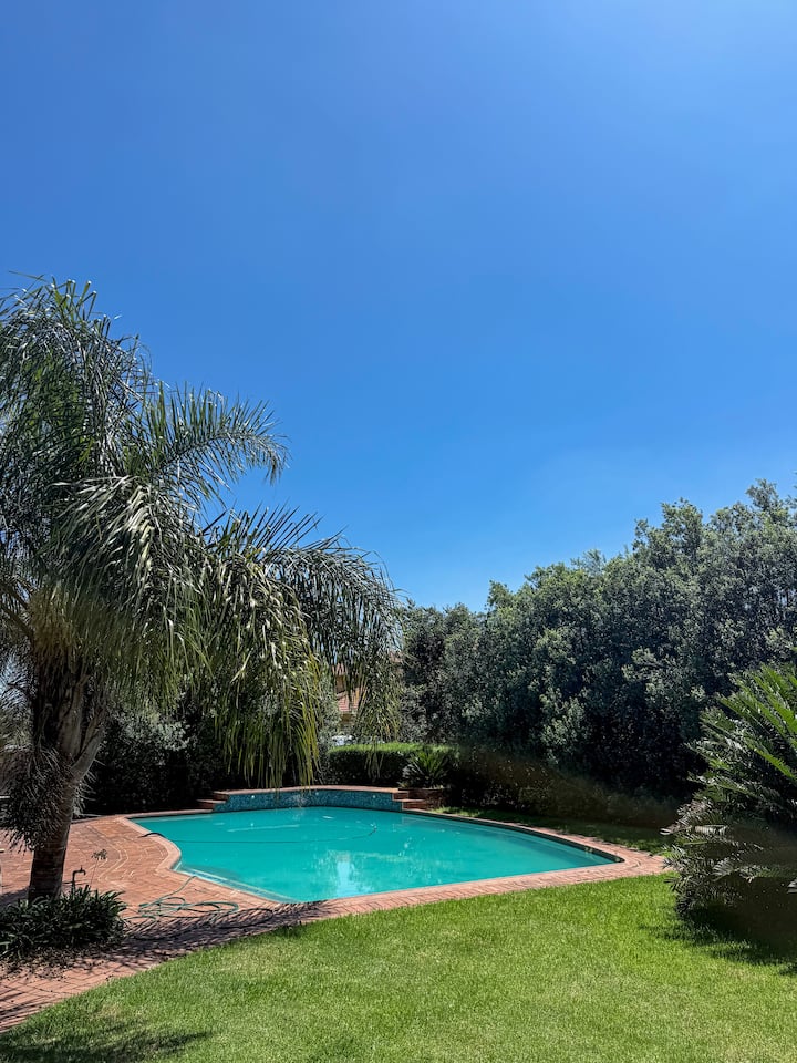 Out Of The Blue - Guest Cottage - Randburg