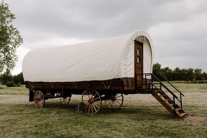 Covered Wagon: Saco River Family Camping! - North Conway, NH