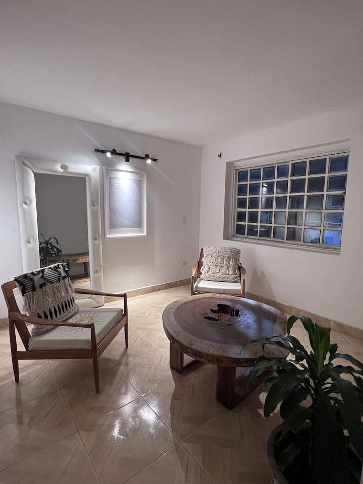 Apartaestudio 201 Barrio Blanco, Estrato 5 - Los Patios