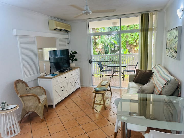 Deluxe One Bedroom - Pool View - Ground Floor - Palm Cove