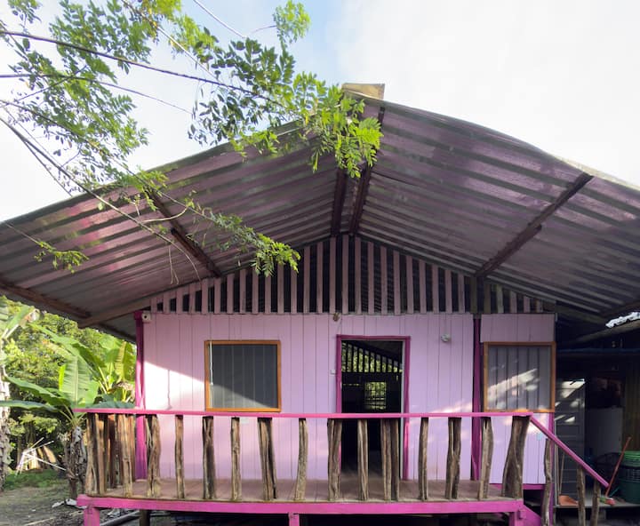 Casa Rosada - Bahía Solano