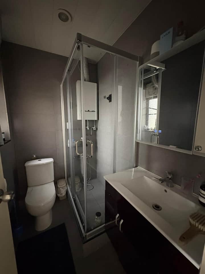 Mid-levels Urban Nest - South Island