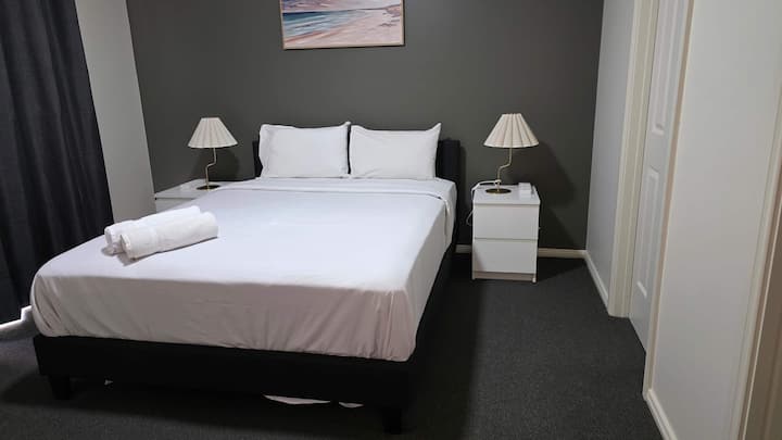 The Prospect Executive Home - Adelaide