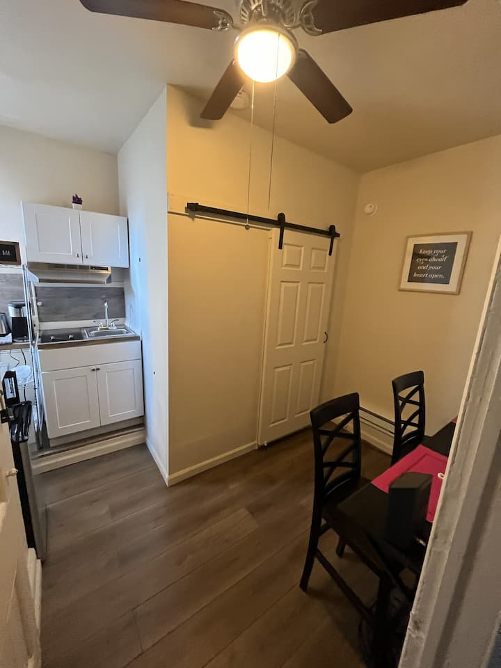 Private 1br | City Apartment | Fairmount Ave - Philadelphia, PA