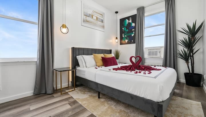 King Bed| Pets| Easy Parking - The Bronx, NY