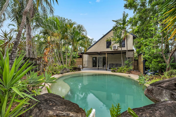 The Exchange - Private Beach Home - Mackay