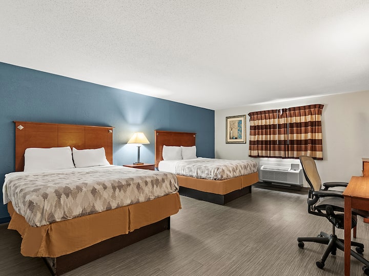 Cool And Relaxing Room In The Heart Of Carlisle - Carlisle, PA