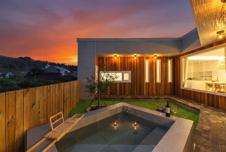 [Jeju/new]private Jacuzzi Stay, Starry Night - Jeju