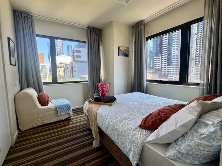 Modern 2br/2ba Melbourne Cbd • Steps To Central - Australia