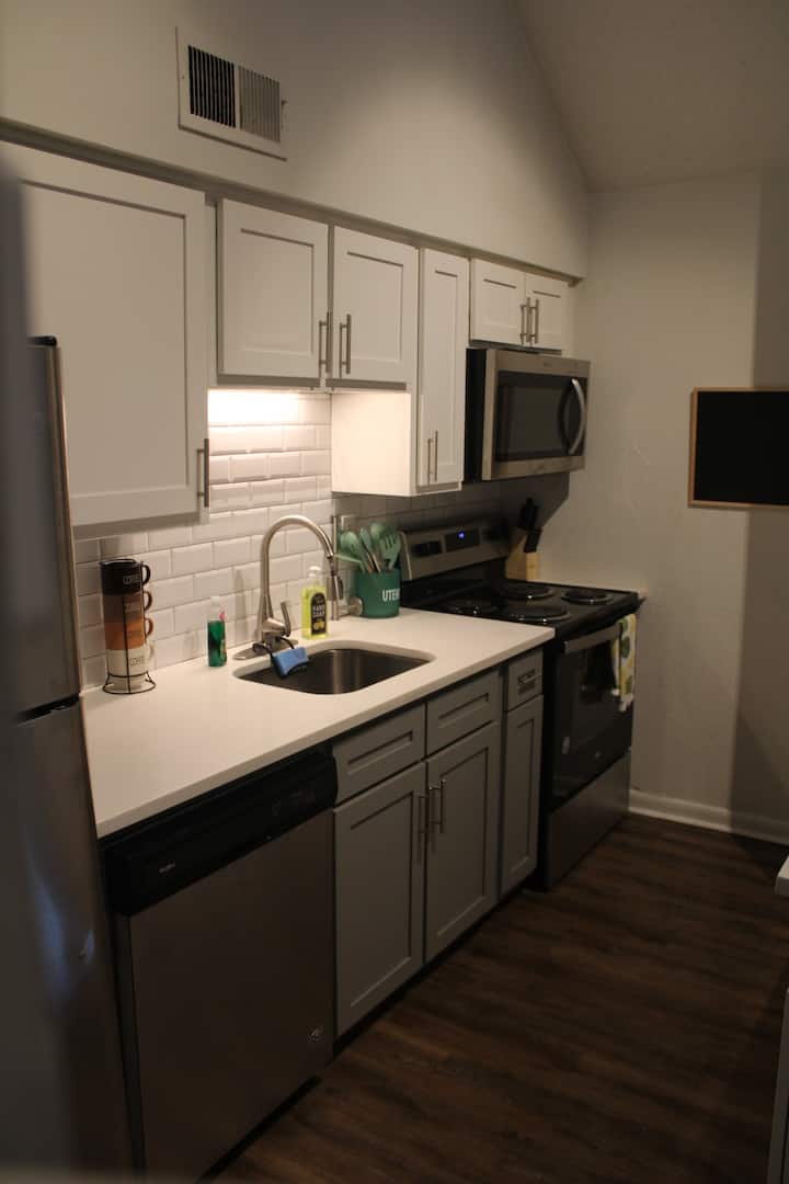 Welcome To Our Chocolate Loft! - Burritt on the Mountain