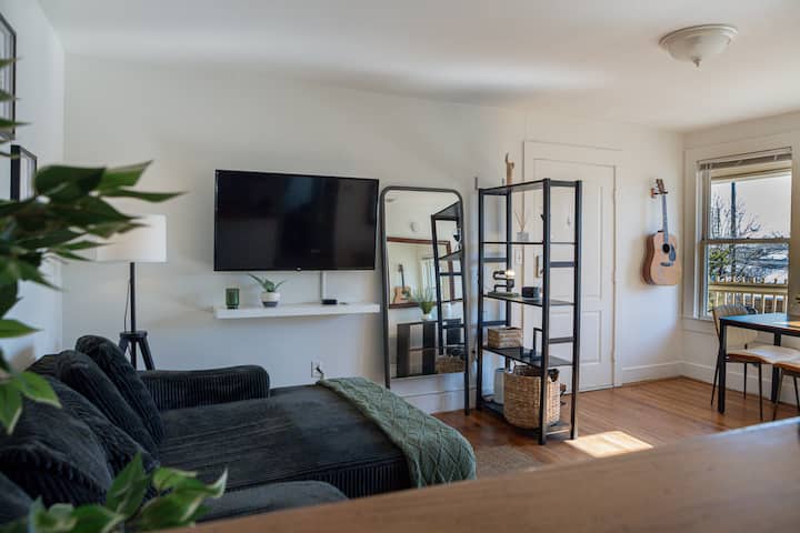 The Kessler Get Away | Bishop Arts Hotspot - State Thomas - Dallas