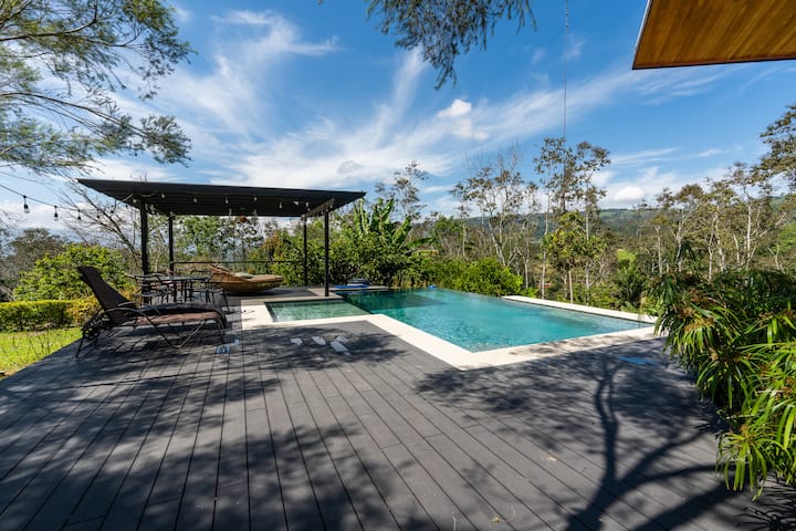 Villa 2 (2br) • Turrialba Volcano Retreat - Turrialba