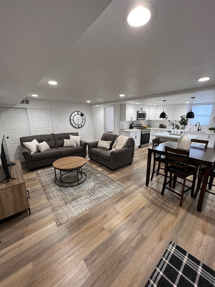 Beautiful Completely Remodeled 3 Bedroom Home - Provo, UT