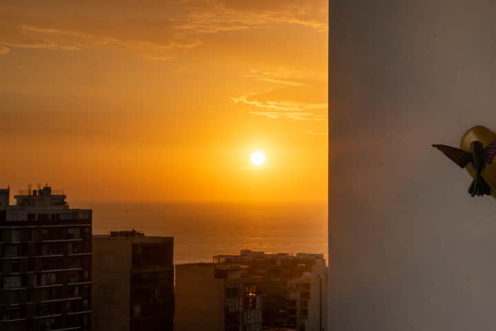 Cozy Ocean View Loft In Barranco|walk To Art&coast - Peru