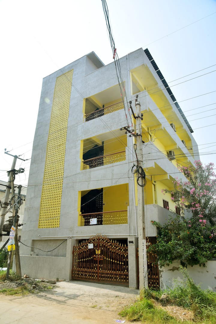 Vuha Apartment Accommodation  Ac Rooms Stay - Vijayawada