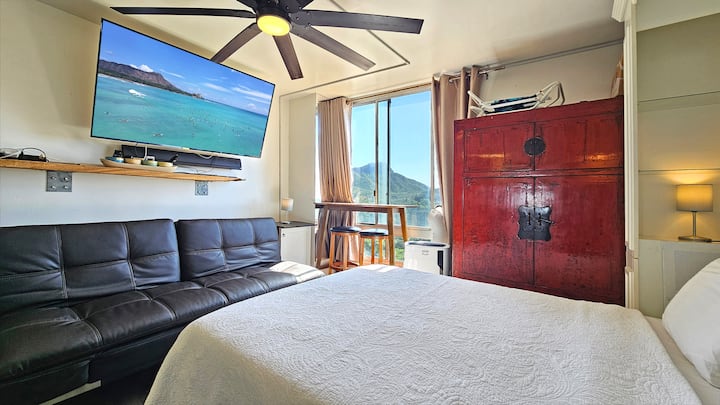 Wg 716 | Ocean-view Studio ½Block To Waikῑkῑ Beach - Hawaii
