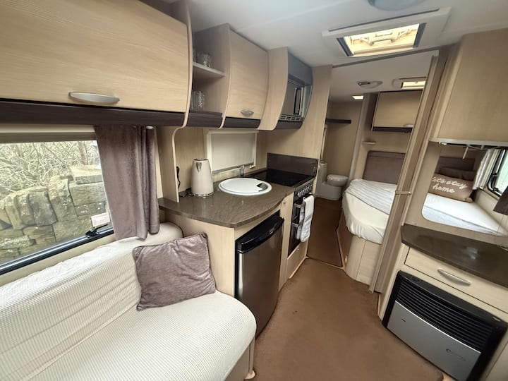 4 Birth Caravan Near The Countryside - Huddersfield