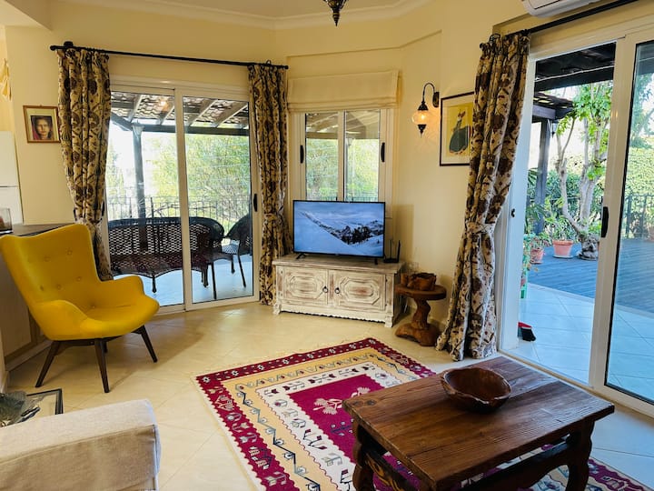 2 Bed Villa With Pool In Peaceful Surroundings - Kyrenia