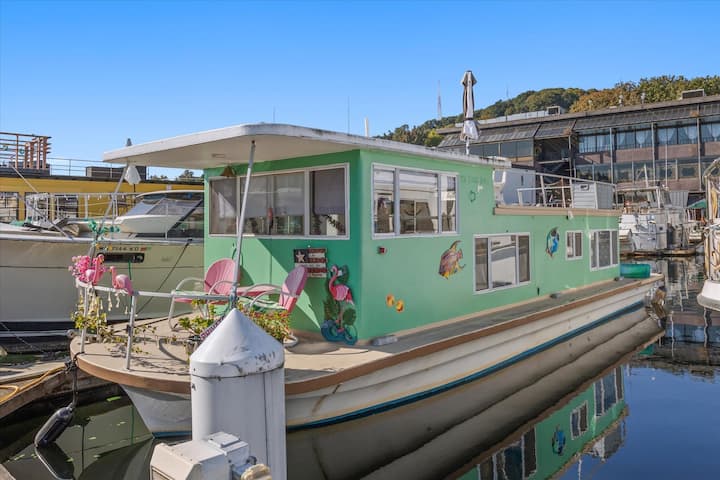 Lake Union Floating Home With Rooftop Deck & Views - 西雅圖, WA