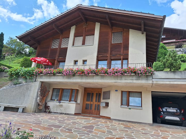 Schöne Ferienwohnung Mit Aussicht Auf Bergpanorama - Innertkirchen
