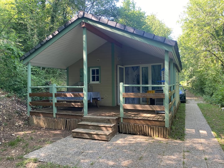 Joli Chalet Climatisé Dans Un Petit Coin Arboré - Brive-la-Gaillarde