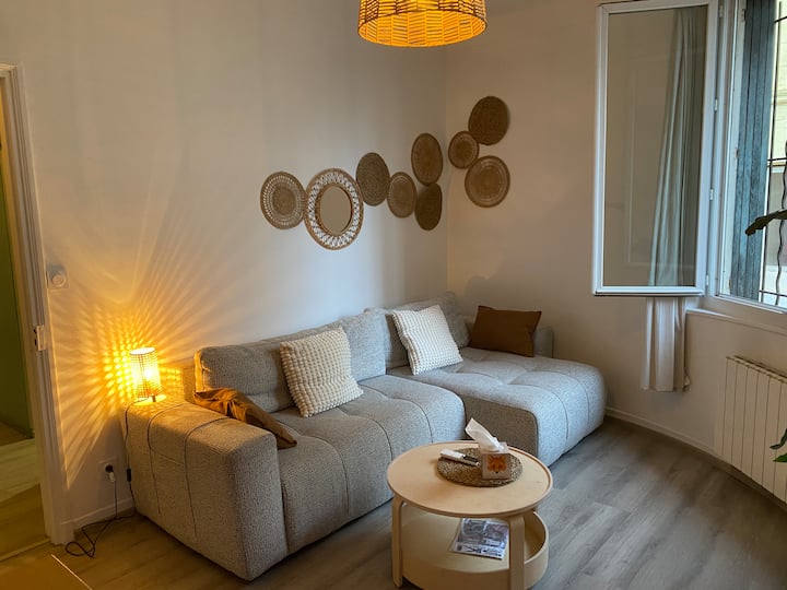 Flc - T2 Camas - Clim - Maxi 4p -  850m St Charles - Marseille