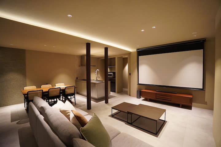 【2026年2月 New Open】福岡最大級の贅沢な広さ一棟貸切ホテル/最大22名/浴室/大画面 - Fukuoka