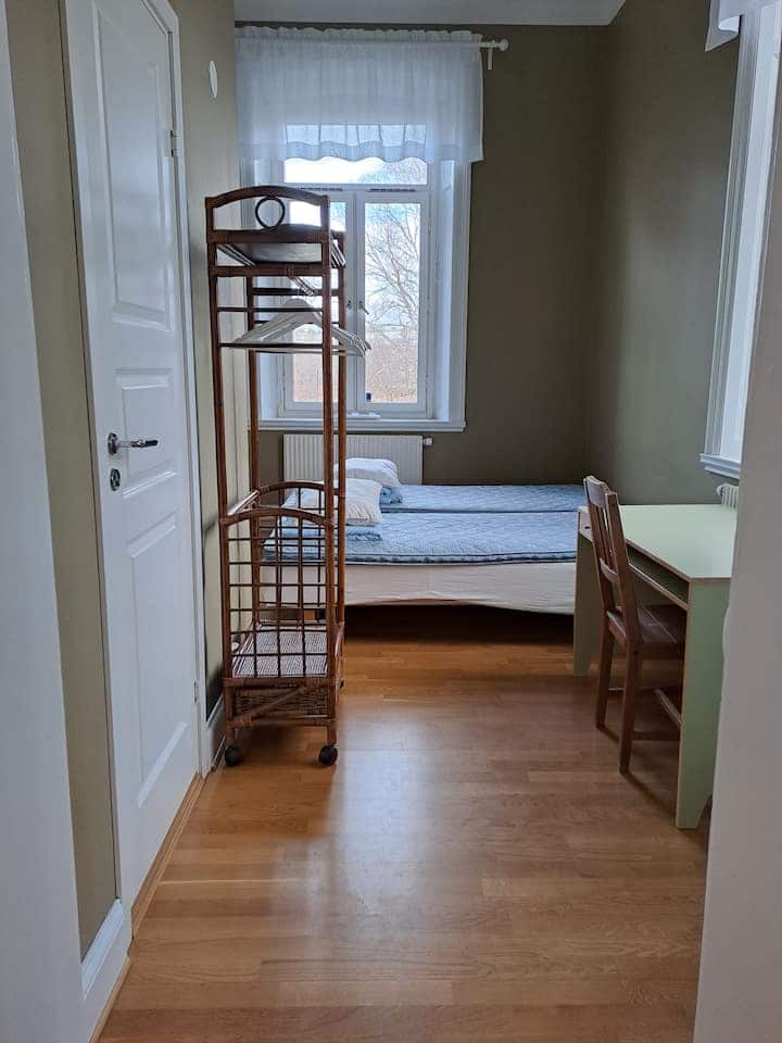 Room In Central Linköping - 林雪坪