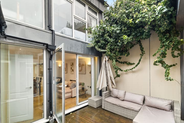 Modern 4br Flat Sleeps 13 | Perfect For Big Groups - Saint Pancras Station - London