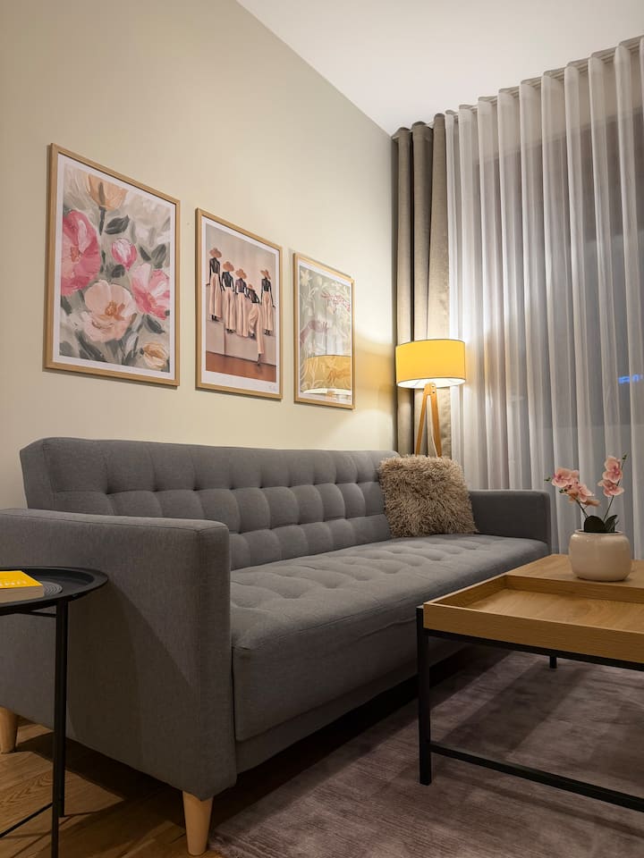 Skyline Den In City Center - Kosovo