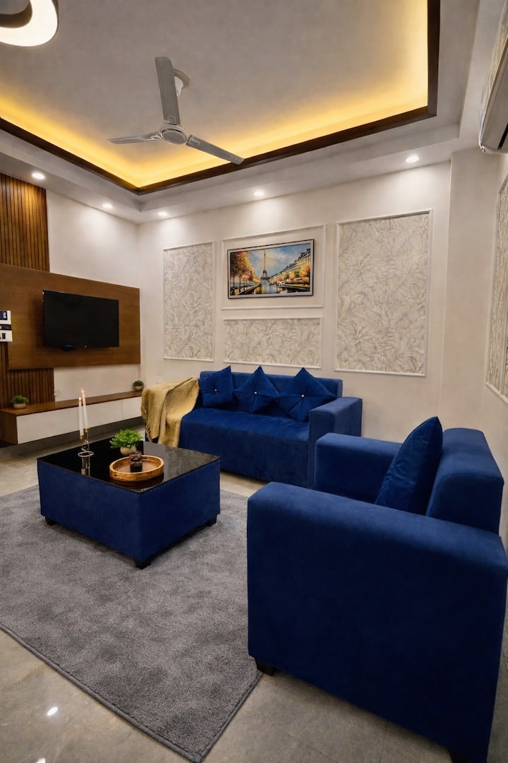 Boutique 3bhk Suite Near Airport | Netflix & Chill - Delhi