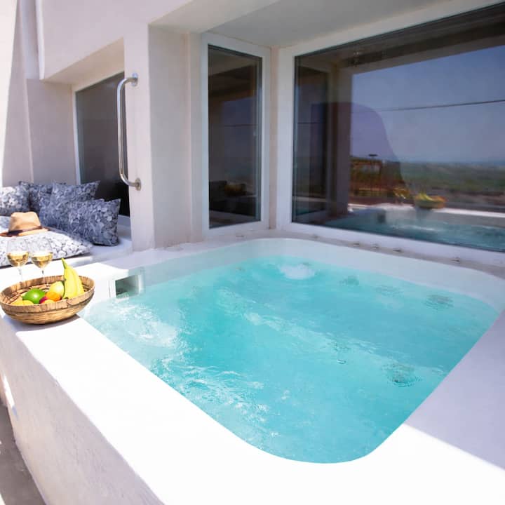 Heated Jacuzzi Cozy Apartment And Panoramic Views - Santorini