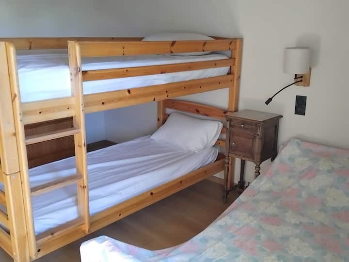 Chambre Du Perchoir - Hirondelles - Conques