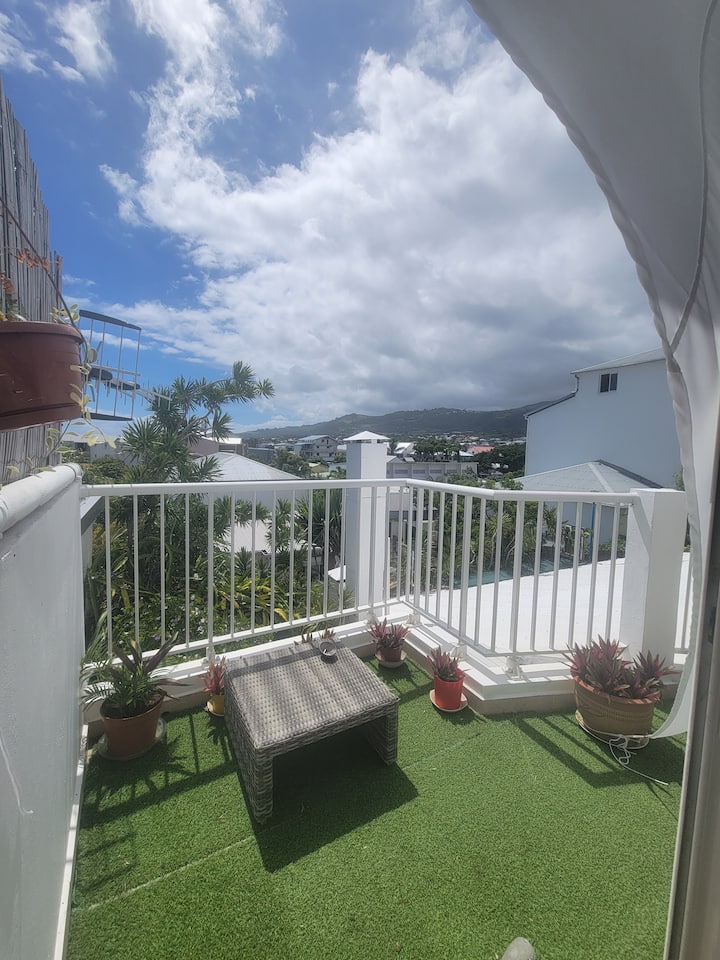 Appartement T2 Avec Balcon - Saint Joseph