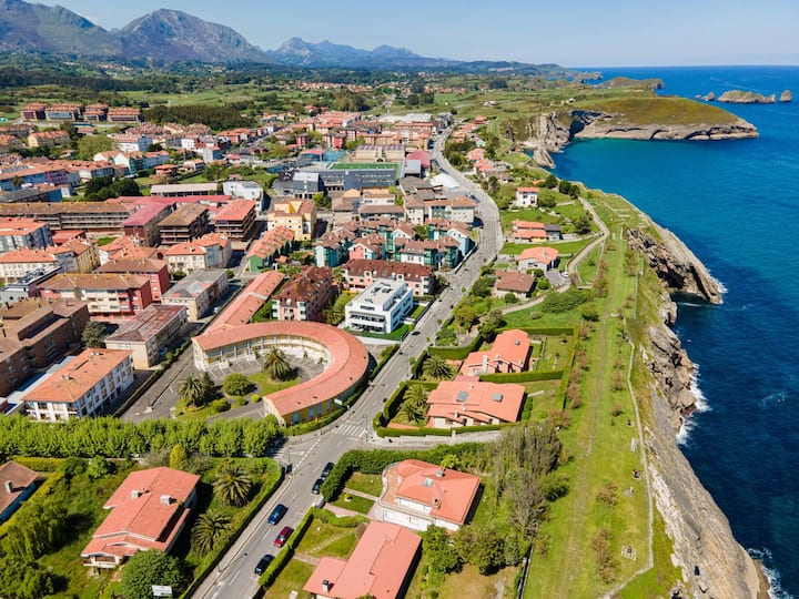 Centro De Llanes Y A 150 M. De La Playa 3 Dorm. - Llanes