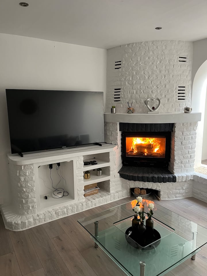 Maison 3 Grandes Chambres. Lumineuses + Extérieur - Carvin