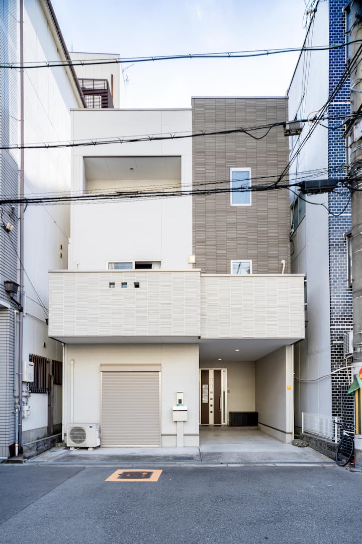 Prime Namba Location｜direct To Kix｜sleeps 8 - Osaka