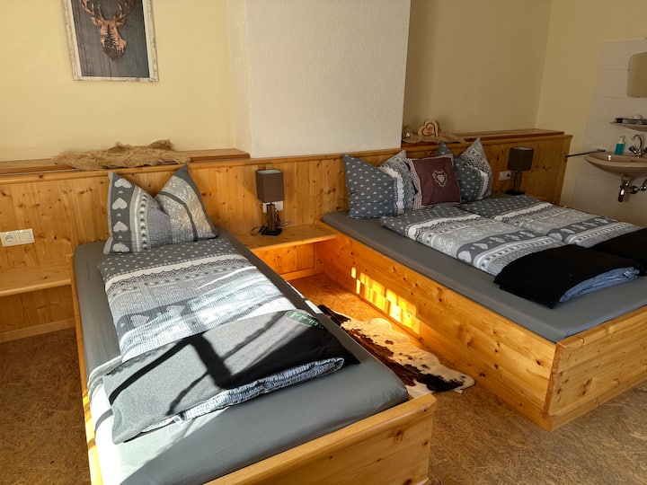 Veitenhof Dreibettzimmer (Für 2 Personen Nutzbar) - Kufstein