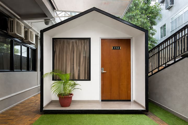 Private Cabin-style With A Cozy, Hidden-away Feel - Singapur