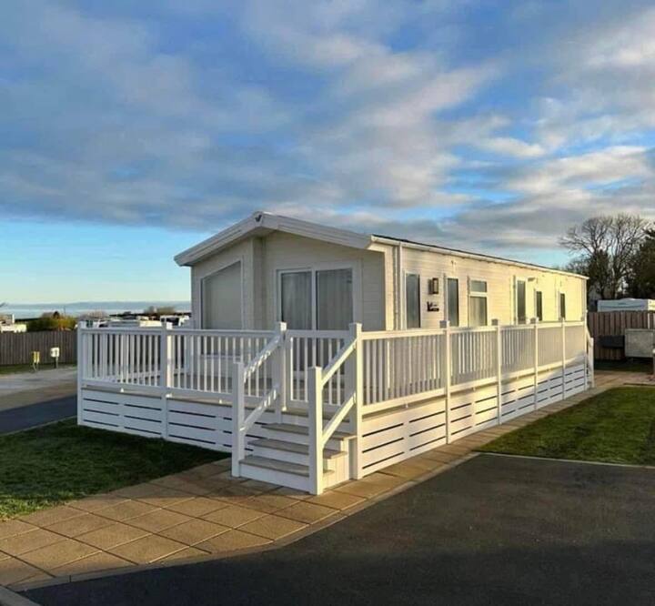 3-bed Caravan, Pencnwc Holiday Park, New Quay - New Quay